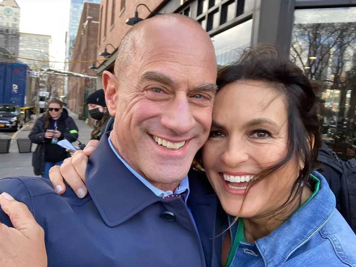 Mariska Hargitay Drops Intriguing Hint About Appearances on "Law ...