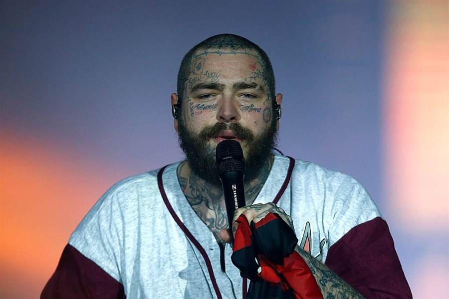 WATCH: Post Malone Sings Gorgeous Version of 'America the Beautiful' at ...